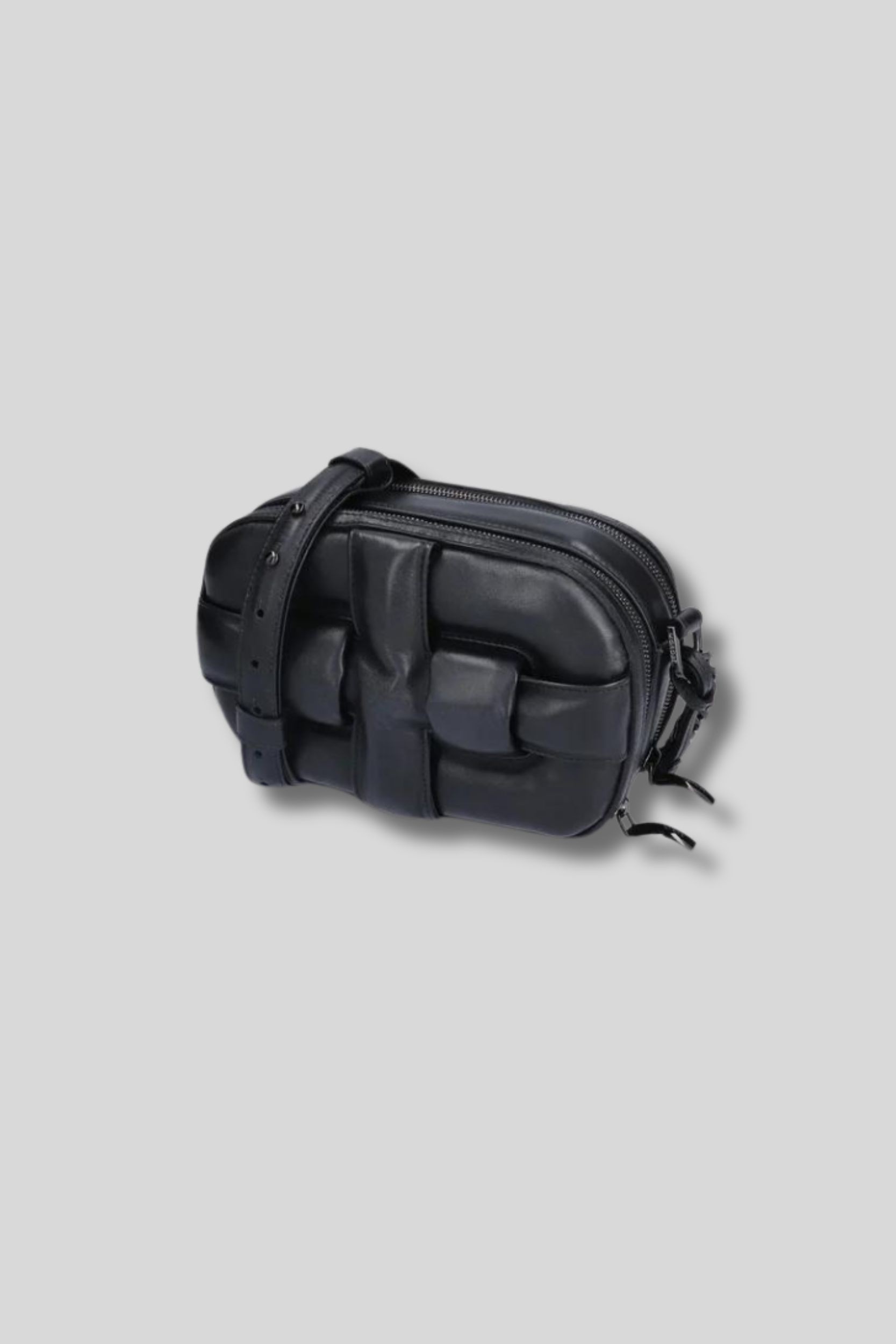 Camera bag ''Le Pare choc 01'' in black leather